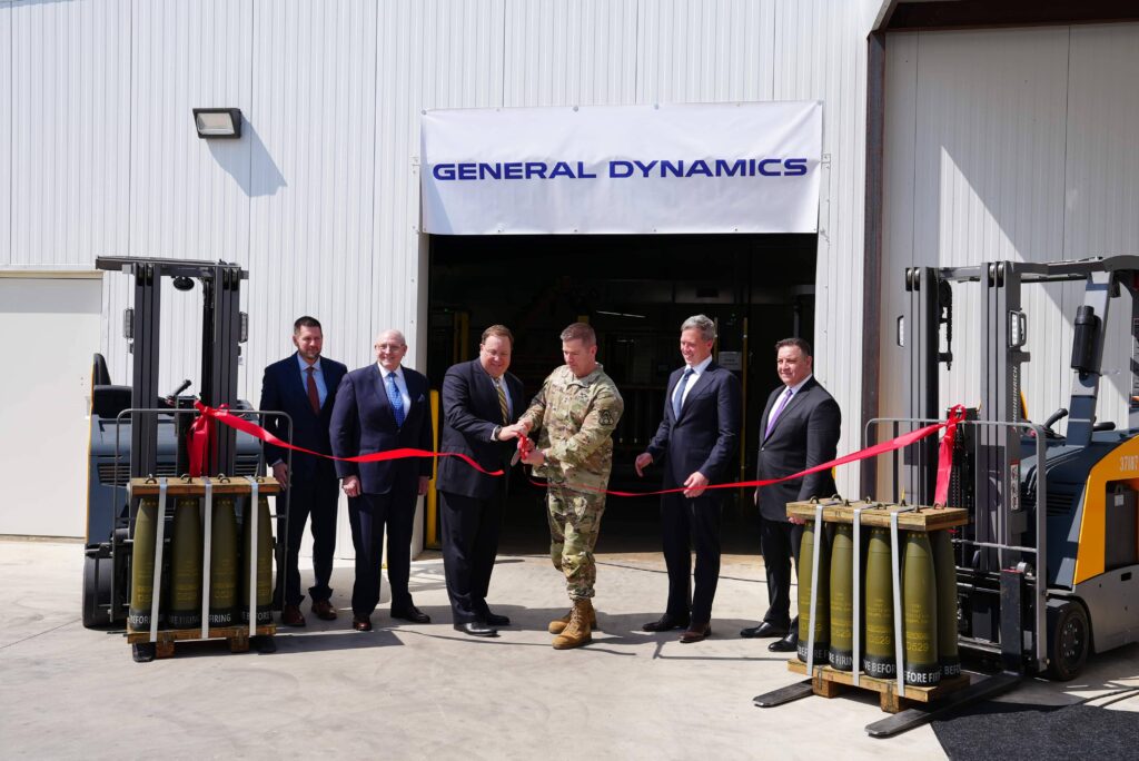General Dynamics, U.S. Army Open New 155MM Artillery Facility in ...